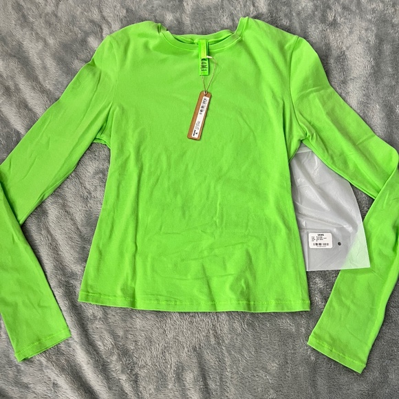 SKIMS | Tops | Nwt Skims Top | Poshmark